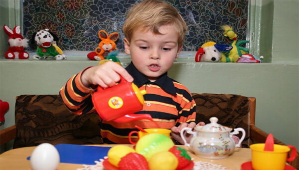 Playing at home | Raring2go!